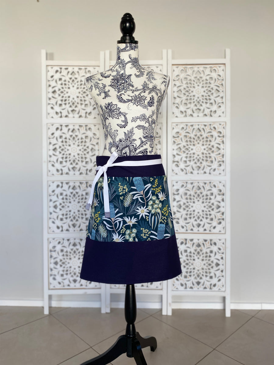 Apron Wrap Around – Corner of the Garden