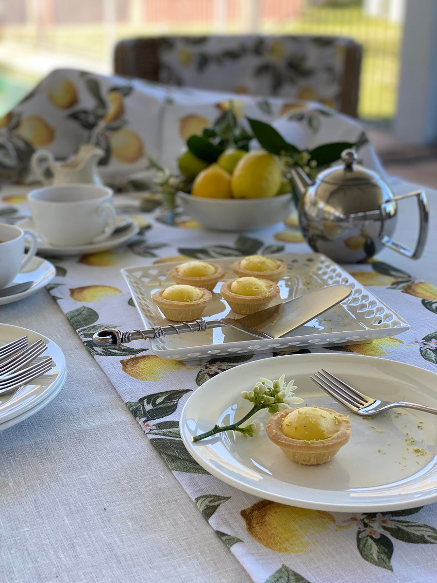 Lemon Amalfi Table Runner – Corner of the Garden