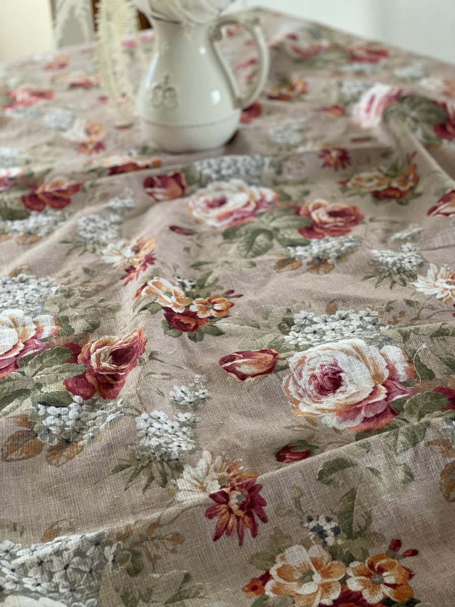 English Rose Tablecloth – Corner of the Garden